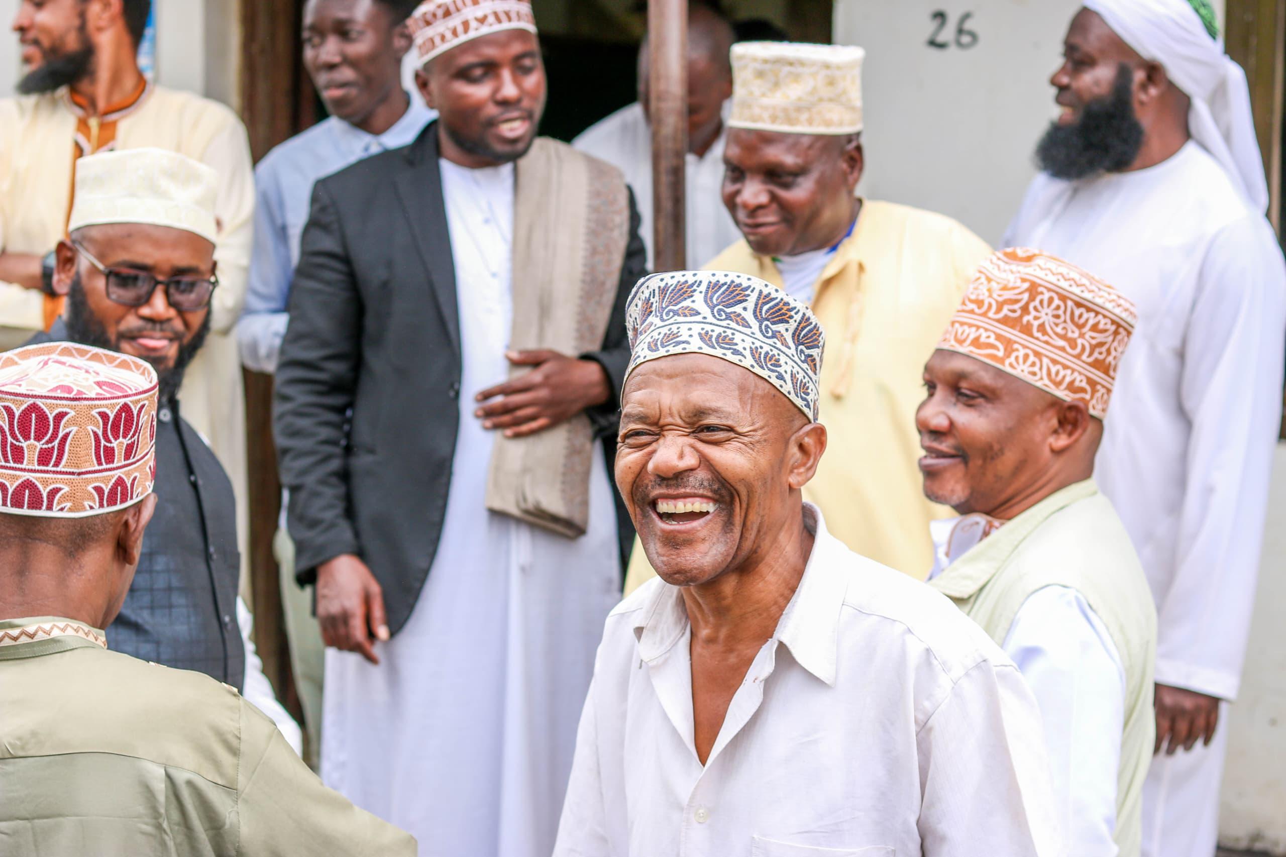 DKT. TULIA ATOA MSAADA WA VIPAZA SAUTI MSIKITI WA MASJID BI FATMA ...